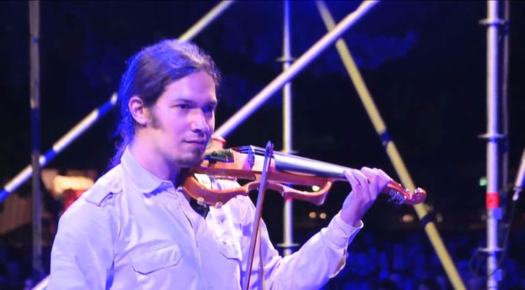 Sägerauer Sound: Der Freak von g bis e - Musik - derStandard.at › Kultur