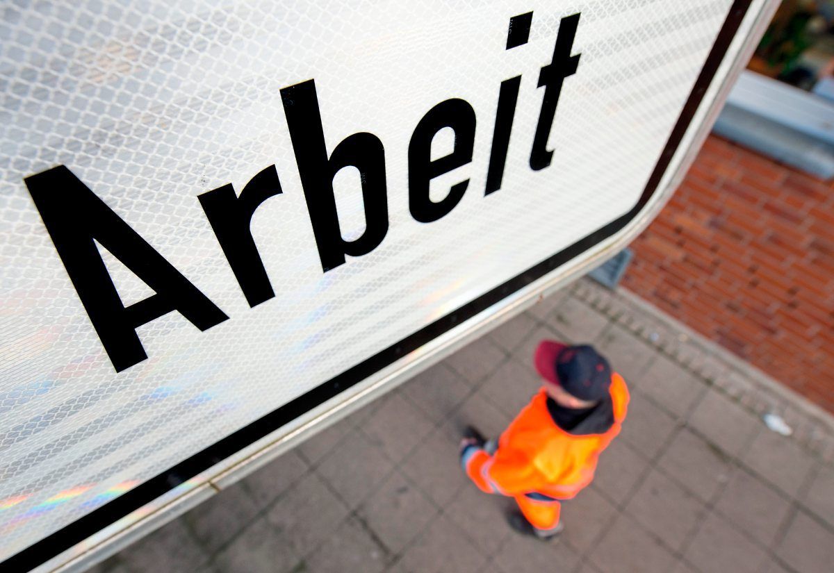 Schritt für Schritt raus aus der Arbeitslosigkeit - Forschung Spezial ...