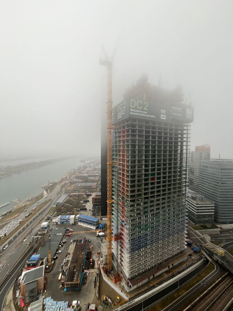 Der DC Tower 2 wächst, ein Roboter hilft beim Bau mit - Bauen & Wohnen ...