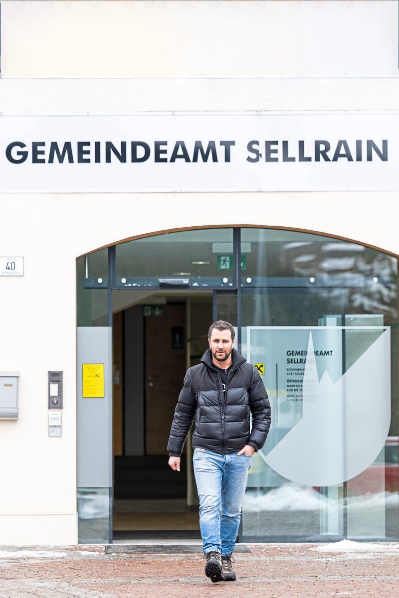 Georg Dornauer: Der rote Jäger aus Tirol - Tirol - derStandard.at › Inland