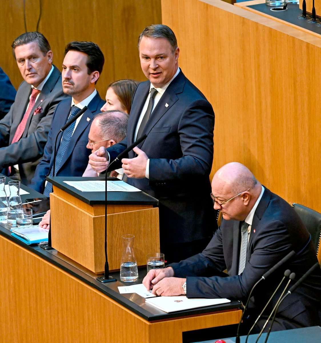 Stocker und Babler betonen bei Regierungserklärung den Kompromiss ...