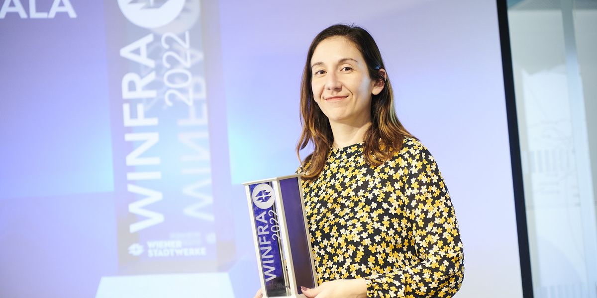 STANDARD-Redakteurin Anna Giulia Fink mit Winfra-Journalistenpreis ...