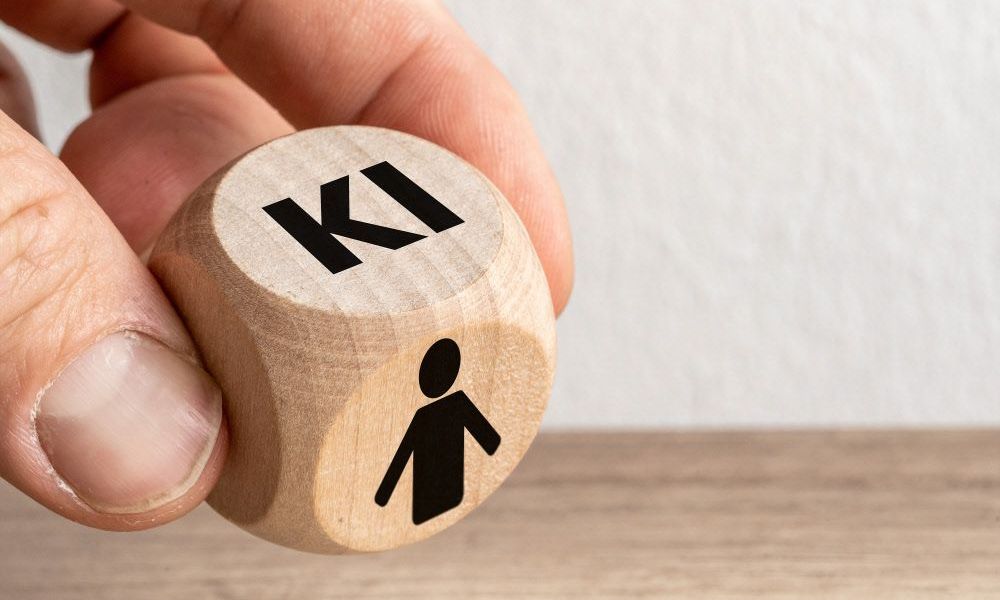 Echt oder Fake? Wie man KI-generierte Inhalte erkennen kann - Medien ...