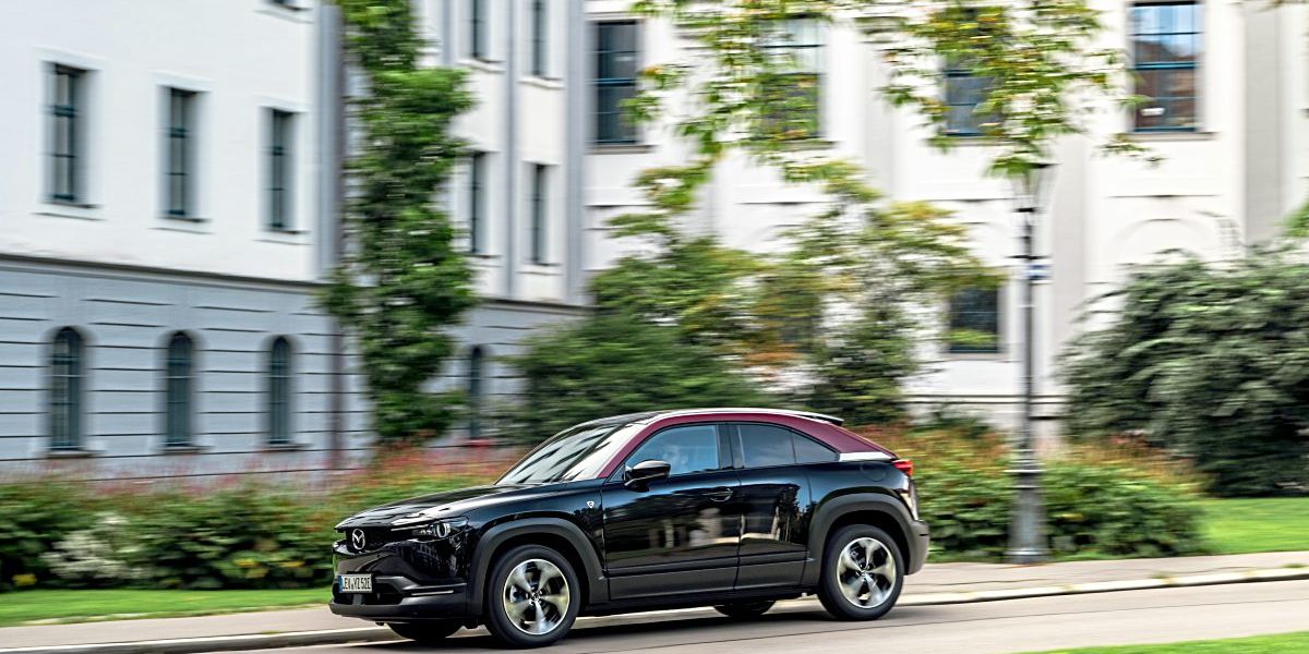 Mazda drives electrically - with a Wankel engine: The car hums - car ...