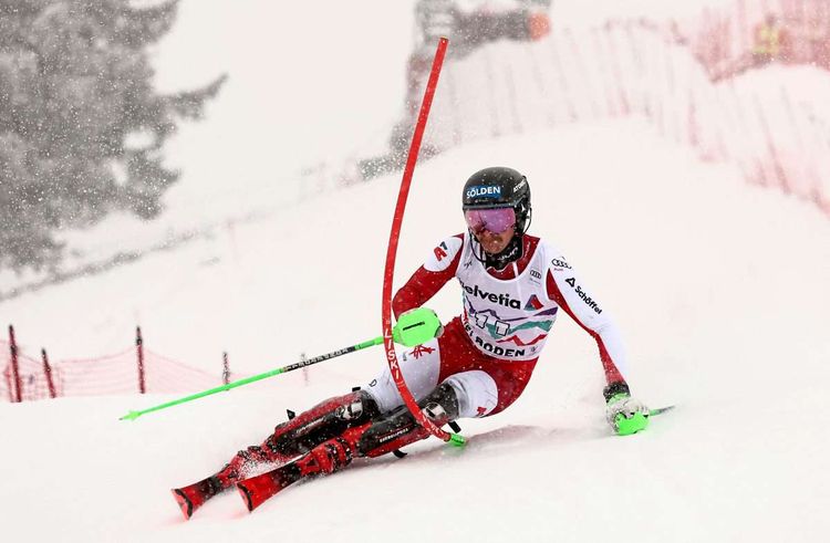 Noel gewinnt Adelboden-Slalom, Feller schied nach Halbzeitführung aus - Skisport - derStandard ...