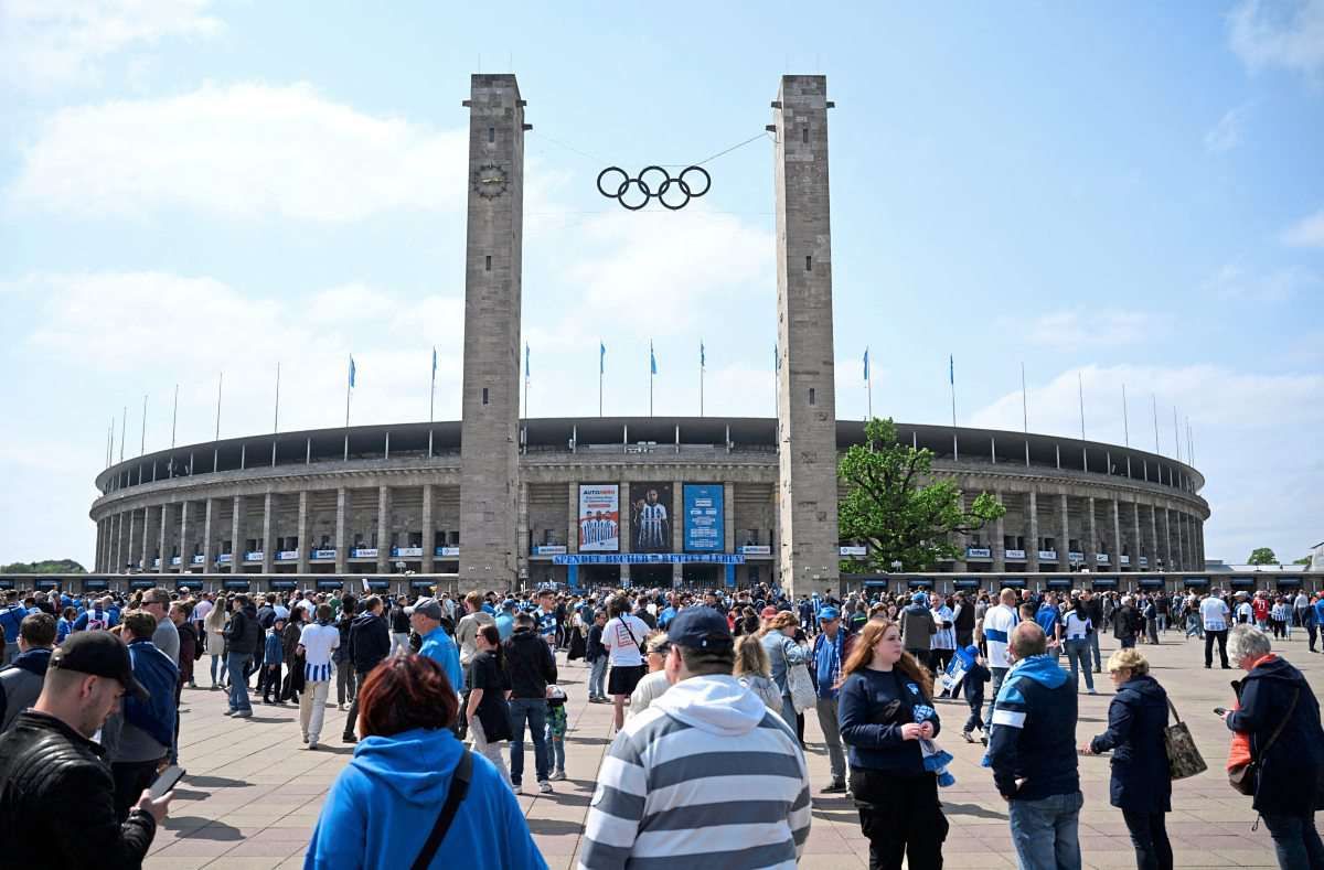 Berliner EM-Finale: Ein Fußballfest in Hitlers Arena - Euro 2024 ...