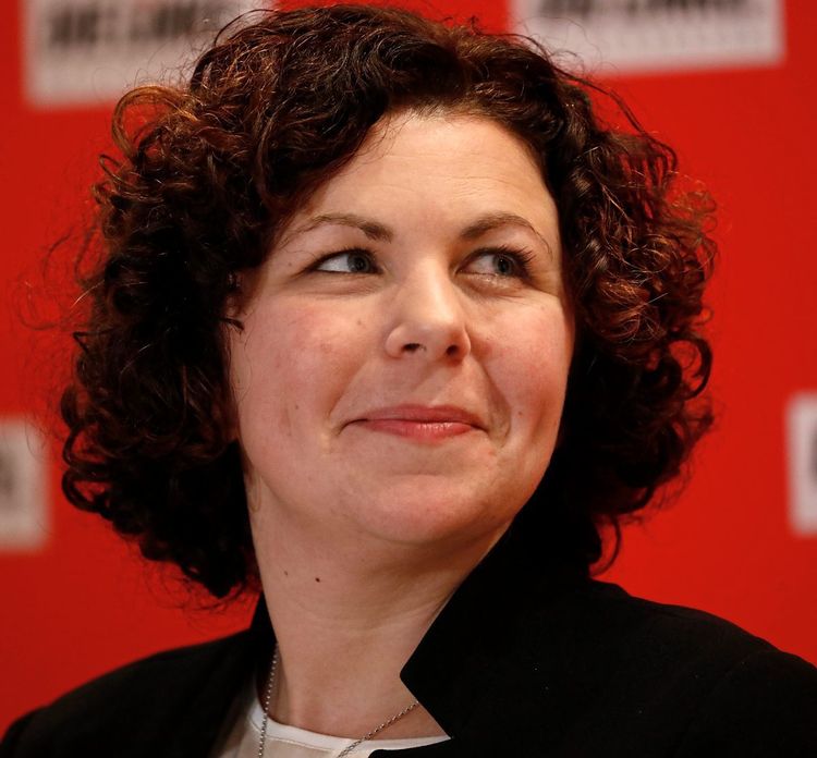 Amira Mohamed Ali zur neuen Spitze der deutschen Linksfraktion gewählt ... Amira Mohamed Ali zur neuen Spitze der deutschen Linksfraktion gewählt ...