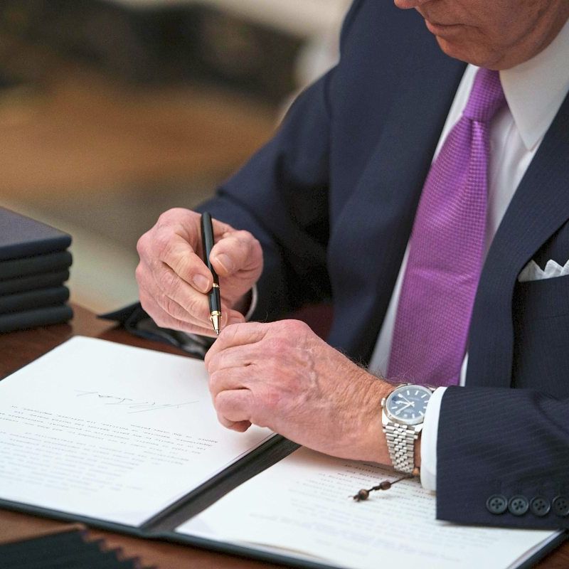 Joe Biden trägt Rolex: Die Krone am präsidialen Handgelenk - Lifestyle ...