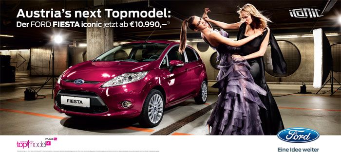 Haareziehen ums Auto: Topmodelle fahren Fiesta iconic - Werbung ...