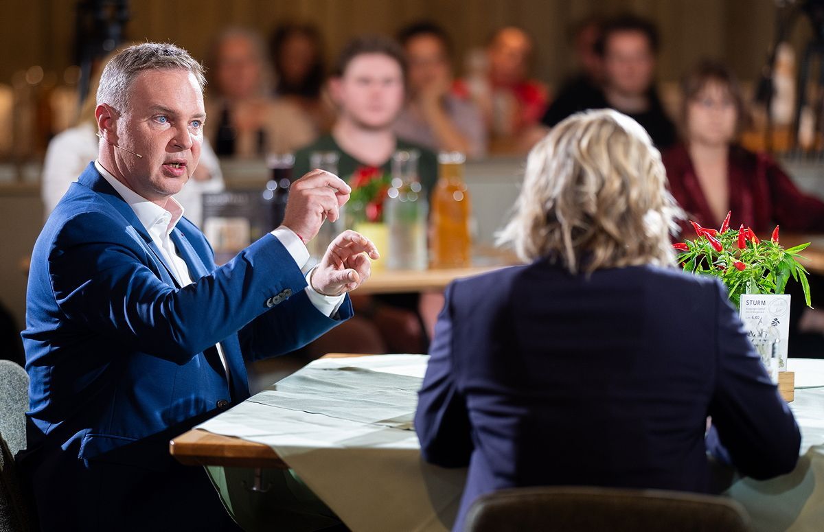 Babler im Puls-24-"Bürgerforum": Luftschlösser in der Luftburg ...