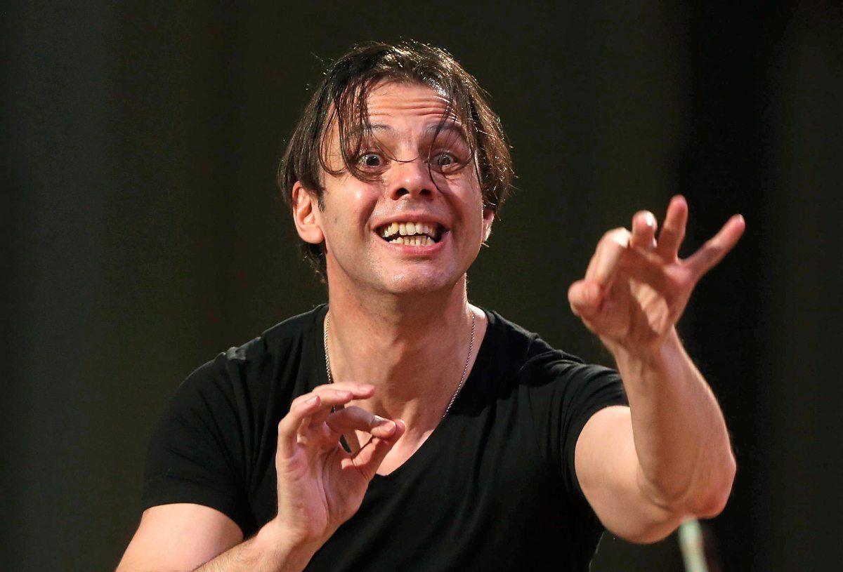 Teodor Currentzis eröffnet seinen Beethoven-Zyklus - Salzburger ...