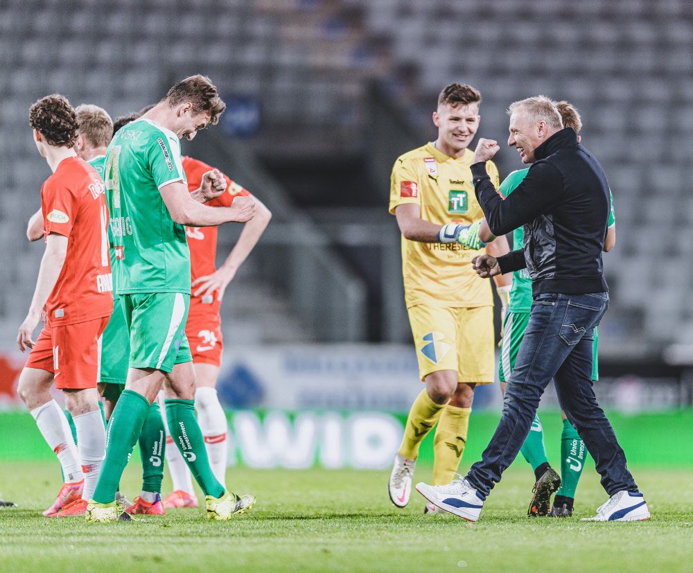 3:2 – WSG Tirol lässt sensationell Salzburgs Bullen stolpern ...