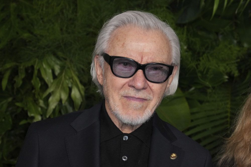 Sky-Serie "The Tattooist of Auschwitz" mit Harvey Keitel - Streaming ...
