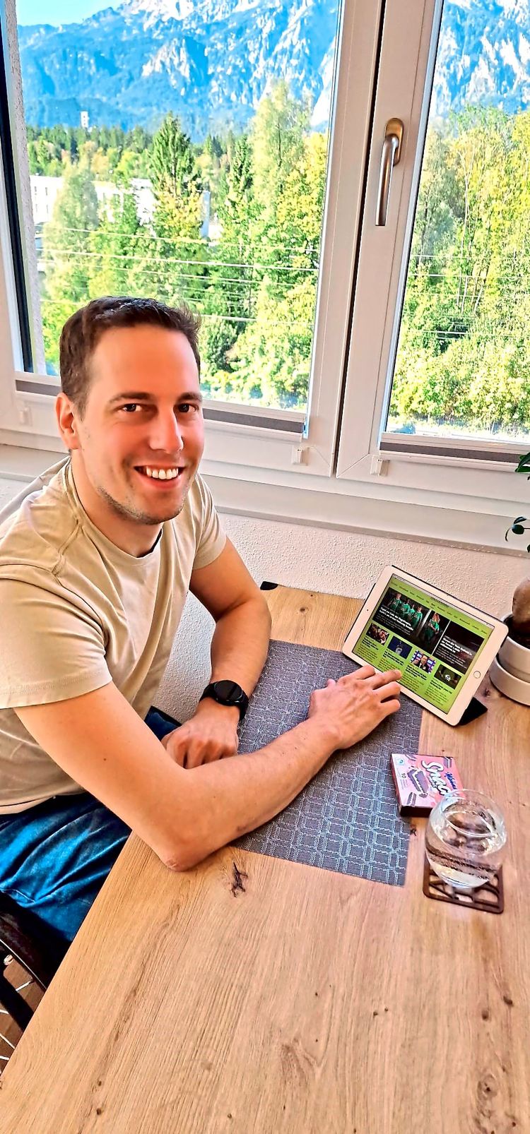 Happy Birthday to us! Geburtstagswünsche für den STANDARD - Etat ...