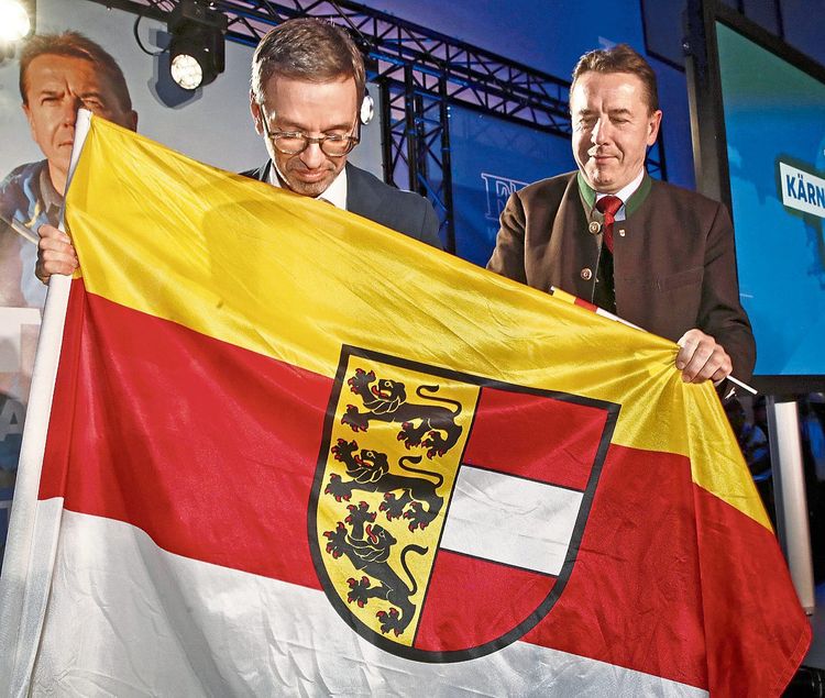 Kickl kämpft in Stall um Stimmen der Impfgegner - Kärnten - derStandard ...