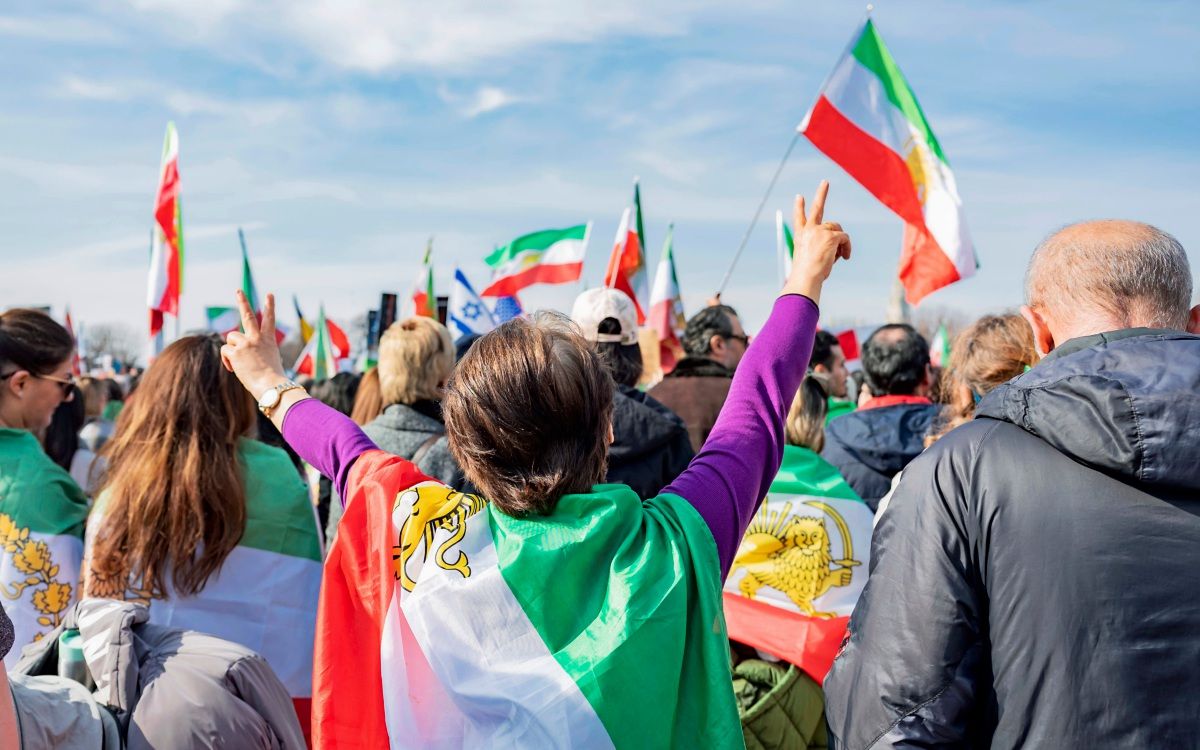 Kurden bereit für den Umsturz in Teheran - Nahost - derStandard.de ...
