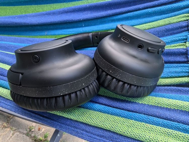 Der Audio-Technica-Kopfhörer läuft 90 Stunden und kann doch nur knapp ...