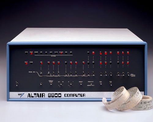 Vor 40 Jahren: Wie der Altair 8800 eine IT-Revolution auslöste - Webmix ...