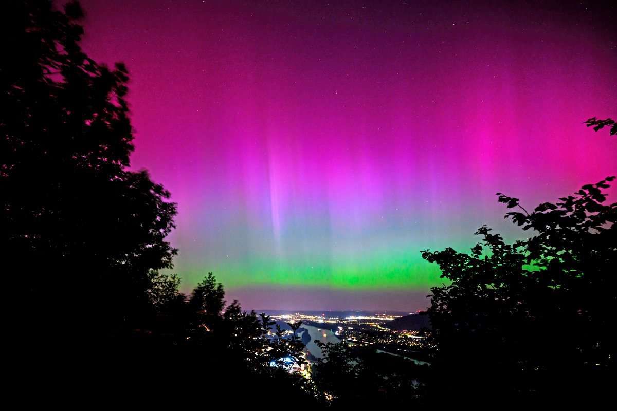 Extremer Sonnensturm könnte Samstagnacht erneut Polarlichter über Österreich bringen - Weltraum ...