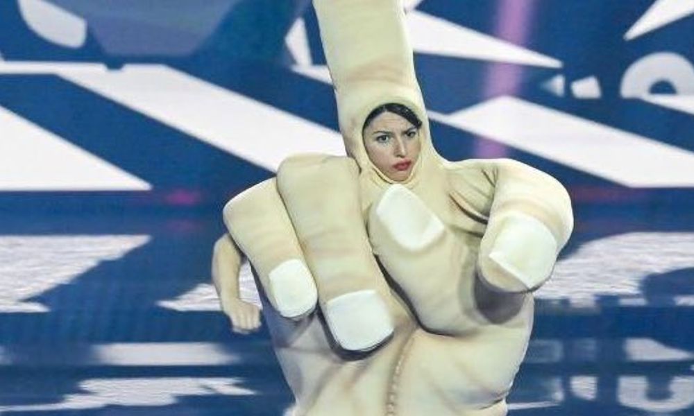 Deutscher Mittelfinger und litauische Party-Exzesse: Die besten Memes ...