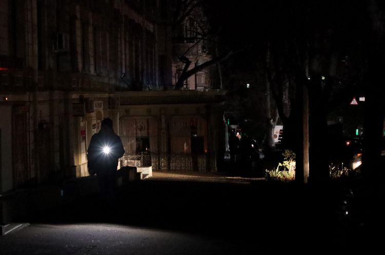 Angst vor der langen Dunkelheit in Odessa - Ukraine - derStandard.at ...