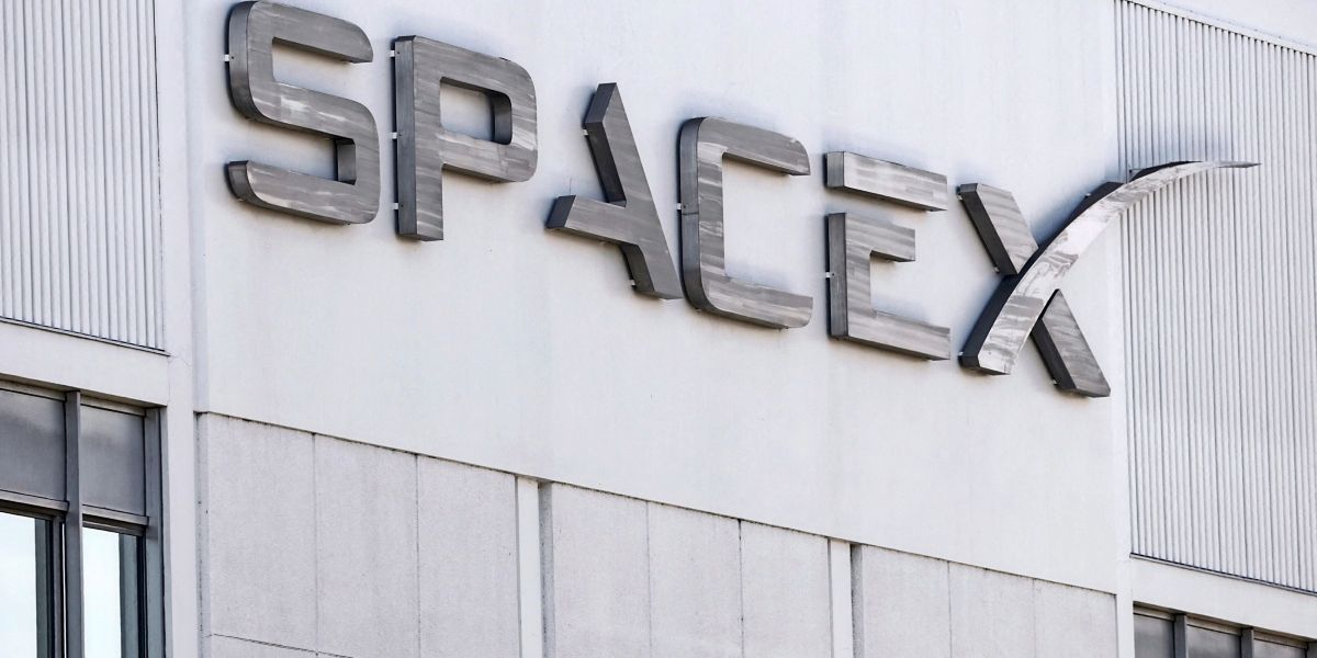 Vor Börsengang: Google kauft sich Rechenleistung für KI bei Space X ein ...
