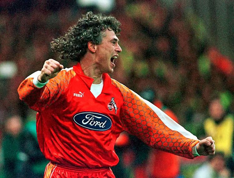 Toni Polster, Fußballgott: Vom Buhmann zur Kultfigur - Streaming & TV ...