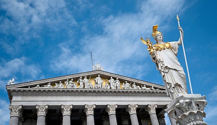 Sanierung zu 97 Prozent abgeschlossen: So sieht das Parlament jetzt aus ...