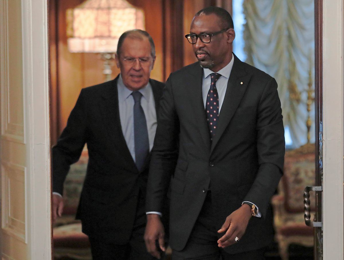 Mali holt nach Abzug der Franzosen russische Ausbildner - Afrika ...