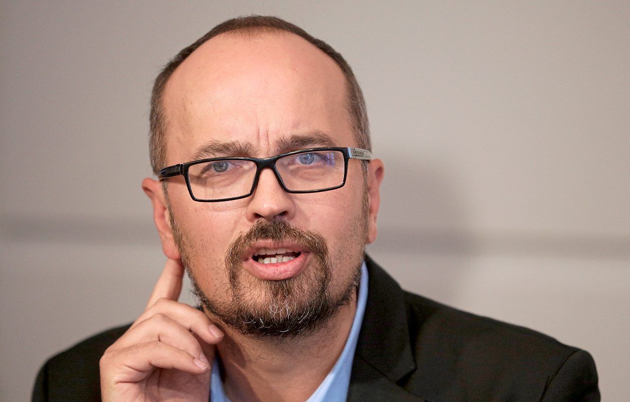 Immunität: Grünen-Abgeordneter Reimon soll Strafe bezahlen - Parteien ...