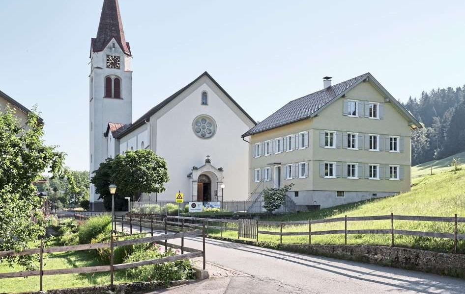 Was tun mit leeren Pfarrhöfen? - Architektur & Stadt - derStandard.at ...