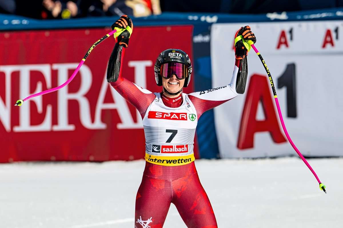Stephanie Venier rast sensationell zu WM-Gold im Super-G - Skisport ...