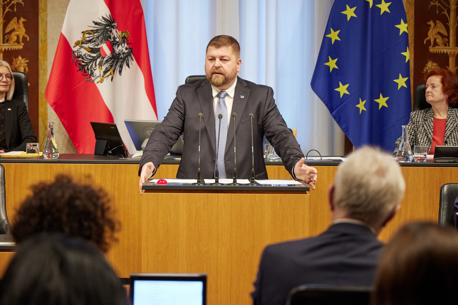 SPÖ-Bundesrat Matznetter bezeichnete Hühnerkäfige als ...