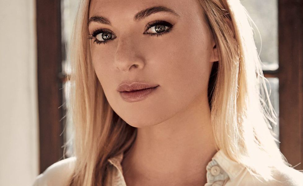 Tess Gunty schlitzt ihre Hauptfigur gleich auf Seite zwei auf ...