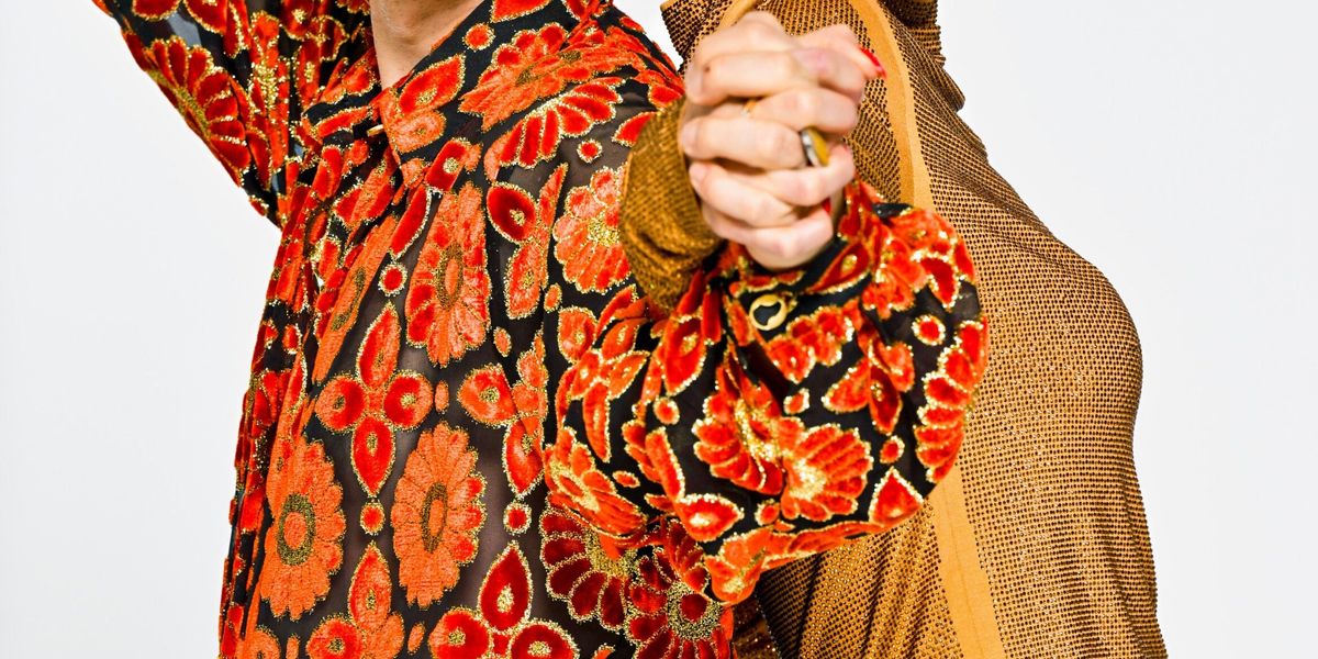 Swarovski und Ostrowski moderieren den Song Contest - Etat ...