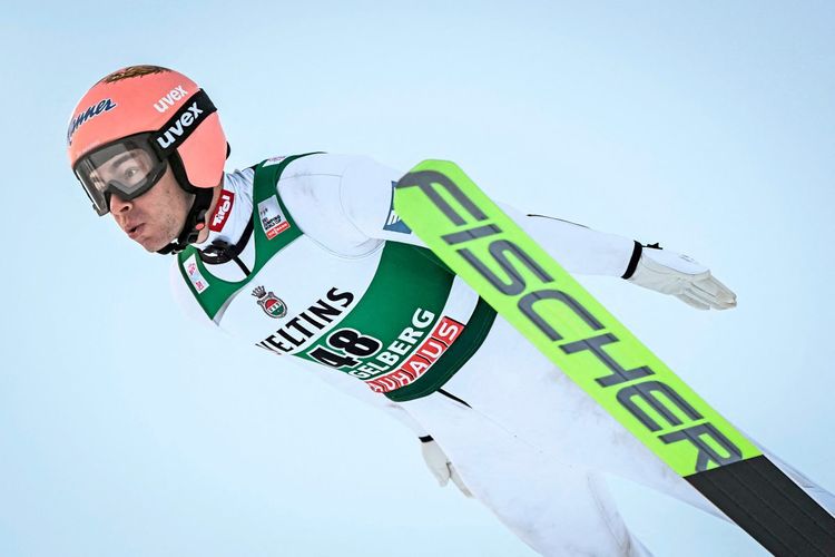 Slowene Lanisek siegt in Engelberg, Kraft Vierter - Wintersport ...