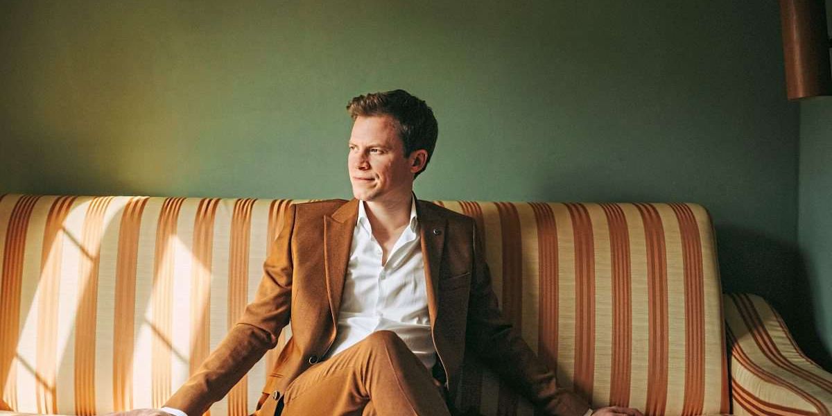 Tobias Pötzelsberger veröffentlicht neue Musik: Glatt wie ein Babypopo ...