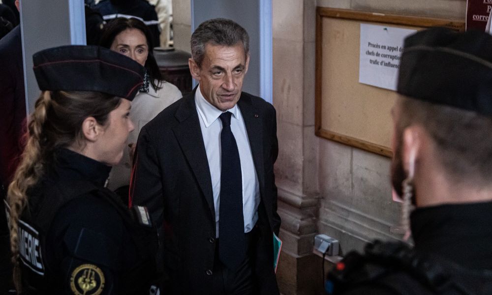 "Sarko Corleone": Sarkozy auf der Anklagebank - Frankreich ...