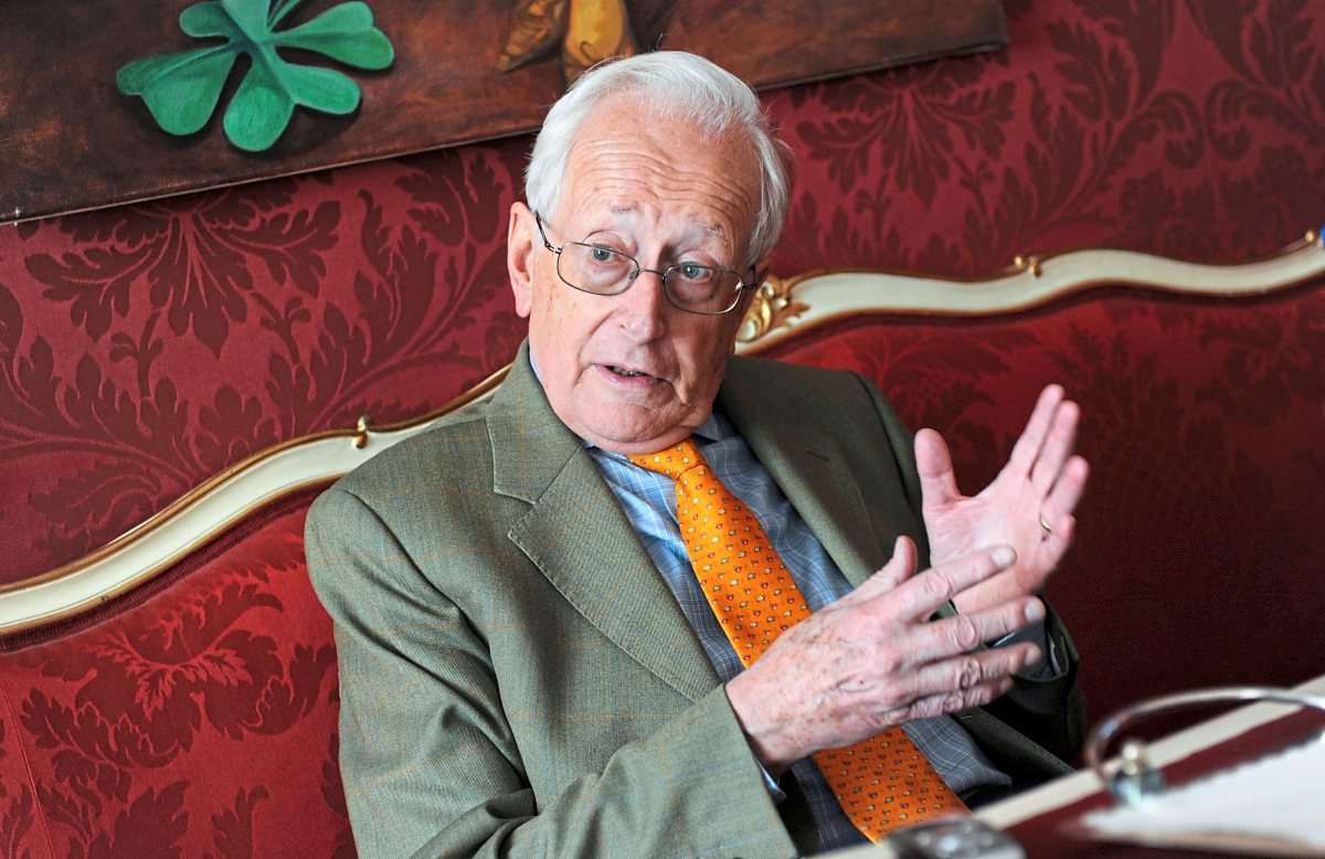 Früherer VfGH-Präsident Ludwig Adamovich gestorben - Österreich ...