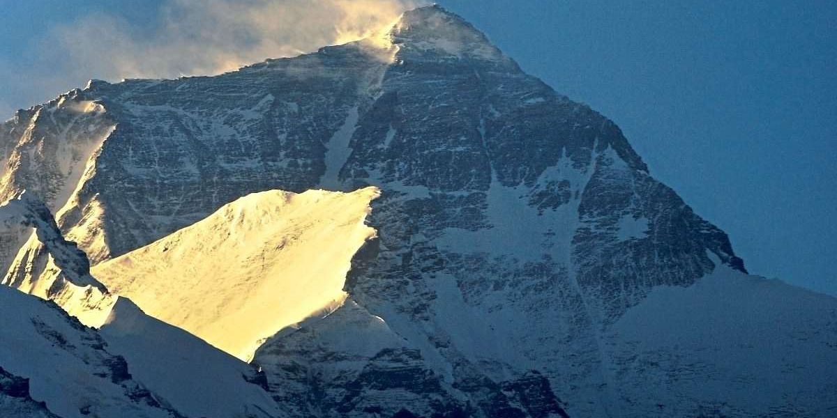 Kamerateam fand am Everest Fuß des britischen Bergsteigers A.C. Irvine ...