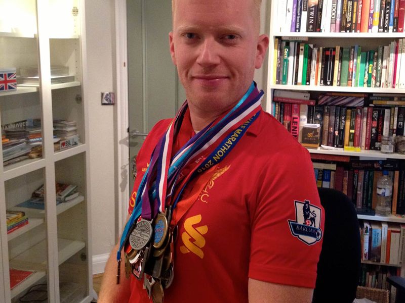 Night Run: James Clarkes 100 Medaillen gegen die Dunkelheit - Rotte ...