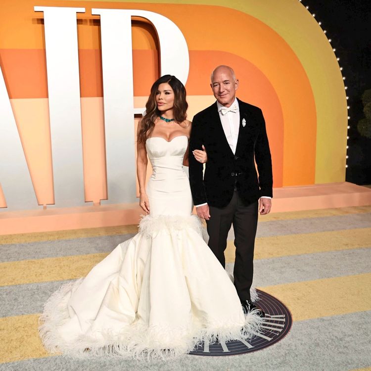 Was man über die Hochzeit von Jeff Bezos und Lauren Sánchez wissen muss ...