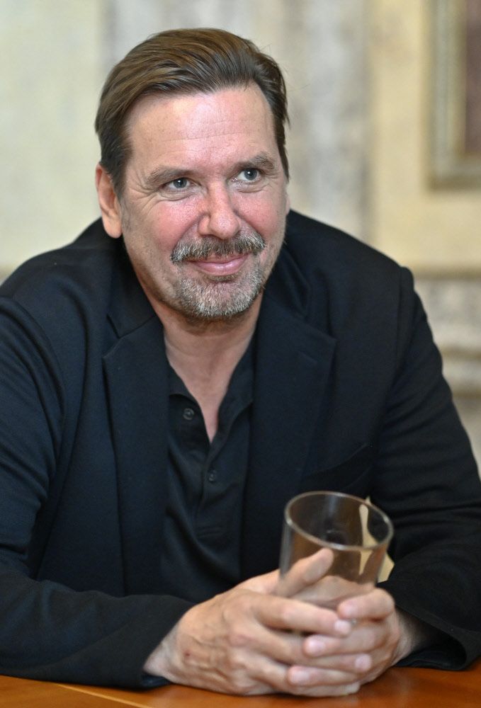 Michael Maertens soll 2023 den Jedermann spielen - Kultur - derStandard ...