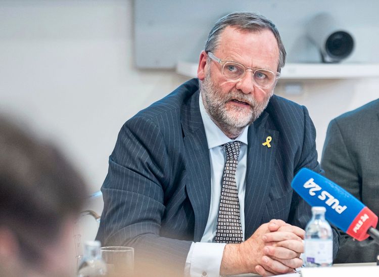 Schellhorn entschuldigt sich für NS-Vergleich - Neos - derStandard.at ...