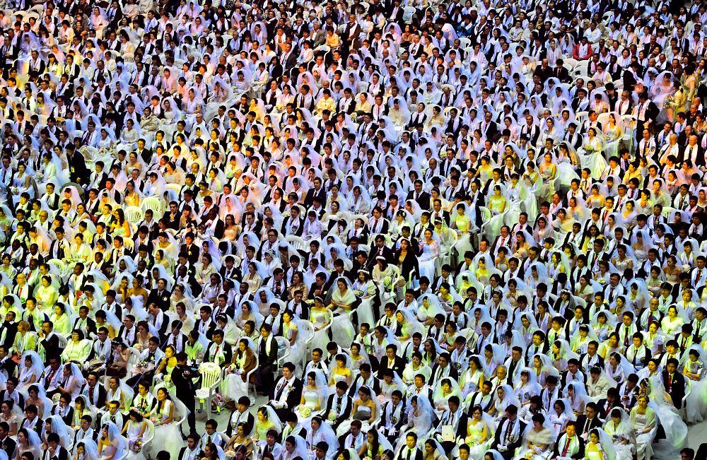Südkoreanische Moon-Sekte feierte umstrittene Massenhochzeit ...