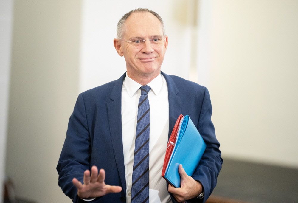 Krude Thesen in "Partnermagazin": Innenministerium zieht die Reißleine ...