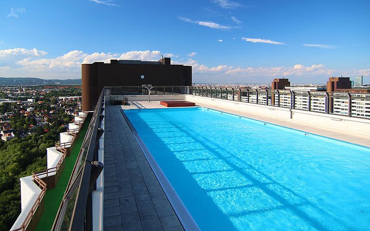 Bei Hitze aufs Dach: Die schönsten Pools in Wien - Wien - derStandard ...