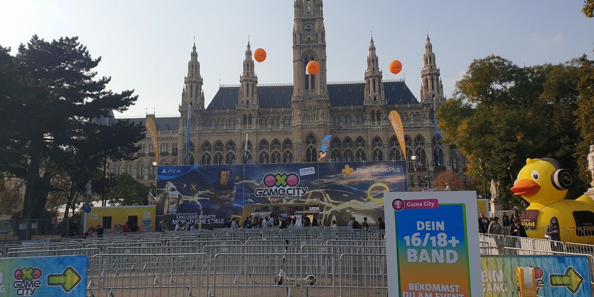 Spielplatz Rathaus: Wiener Game City lädt wieder zum Zocken - Games ...