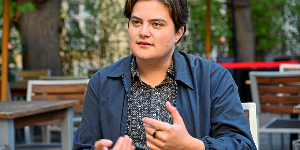 Rote ÖH-Chefin Nina Mathies: "Ich bin nicht gegen Privatunis" - Bildung ...