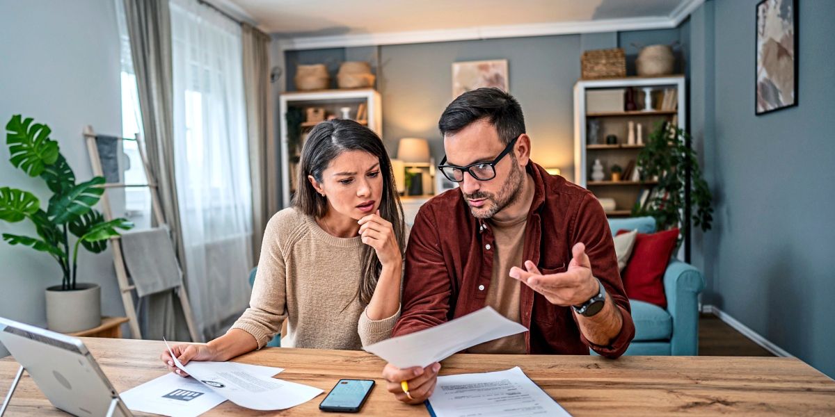 Oft Streit um Geld? So bleibt die Beziehung davon unbelastet - Geld ...